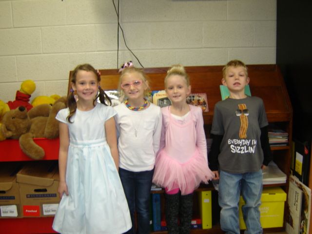 Neoga CUSD 3 - American Education Week at NES